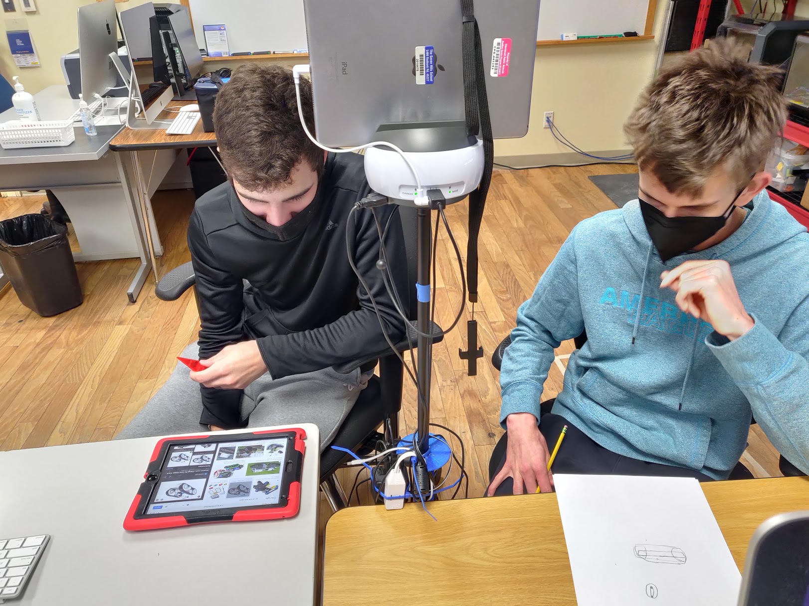 Circuits, Electronics and Mechatronics in Computer Engineering Class ...