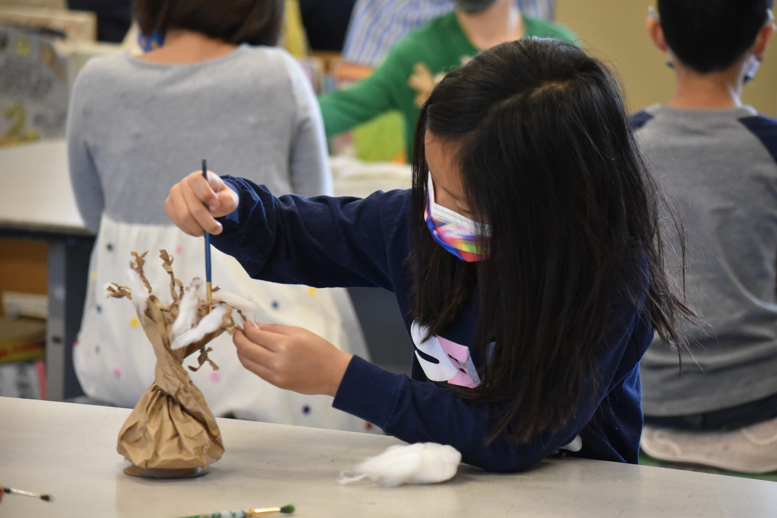 First graders create winter vignettes - Seven Hills School