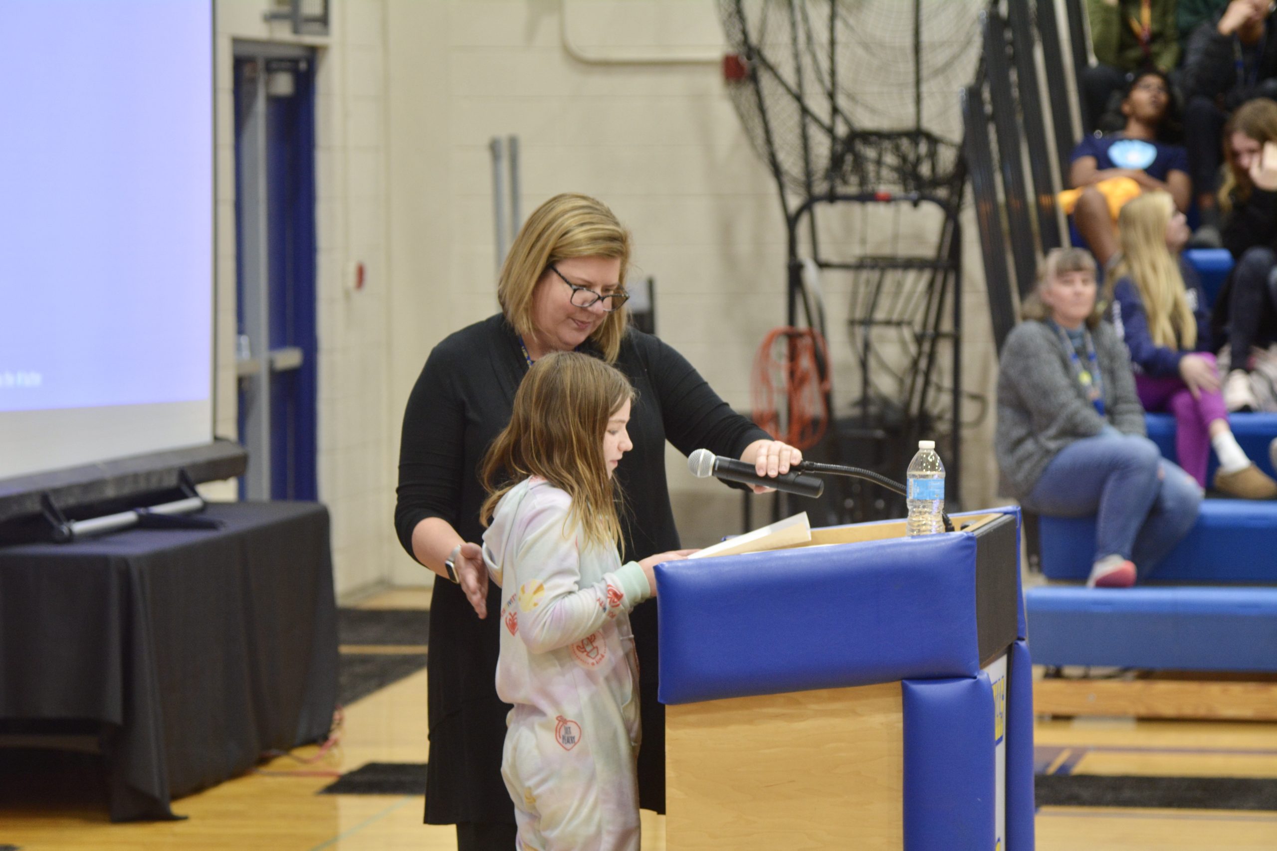 All School – November 22, 2022 - The Buzz - Seven Hills School