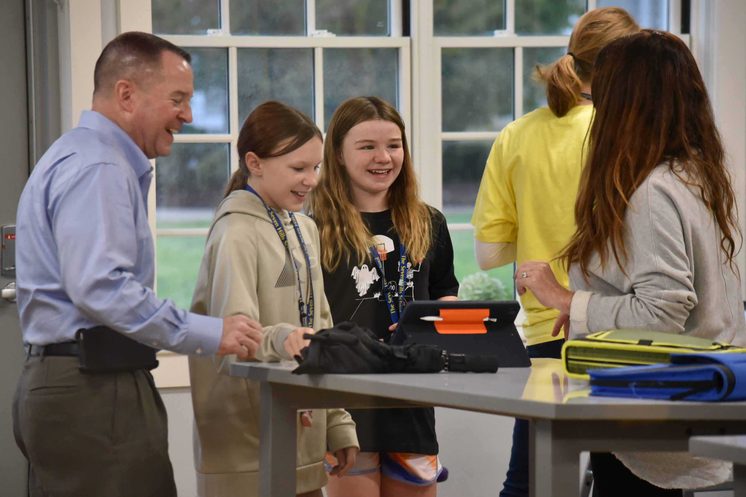 Middle – November 2, 2023 - The Buzz - Seven Hills School